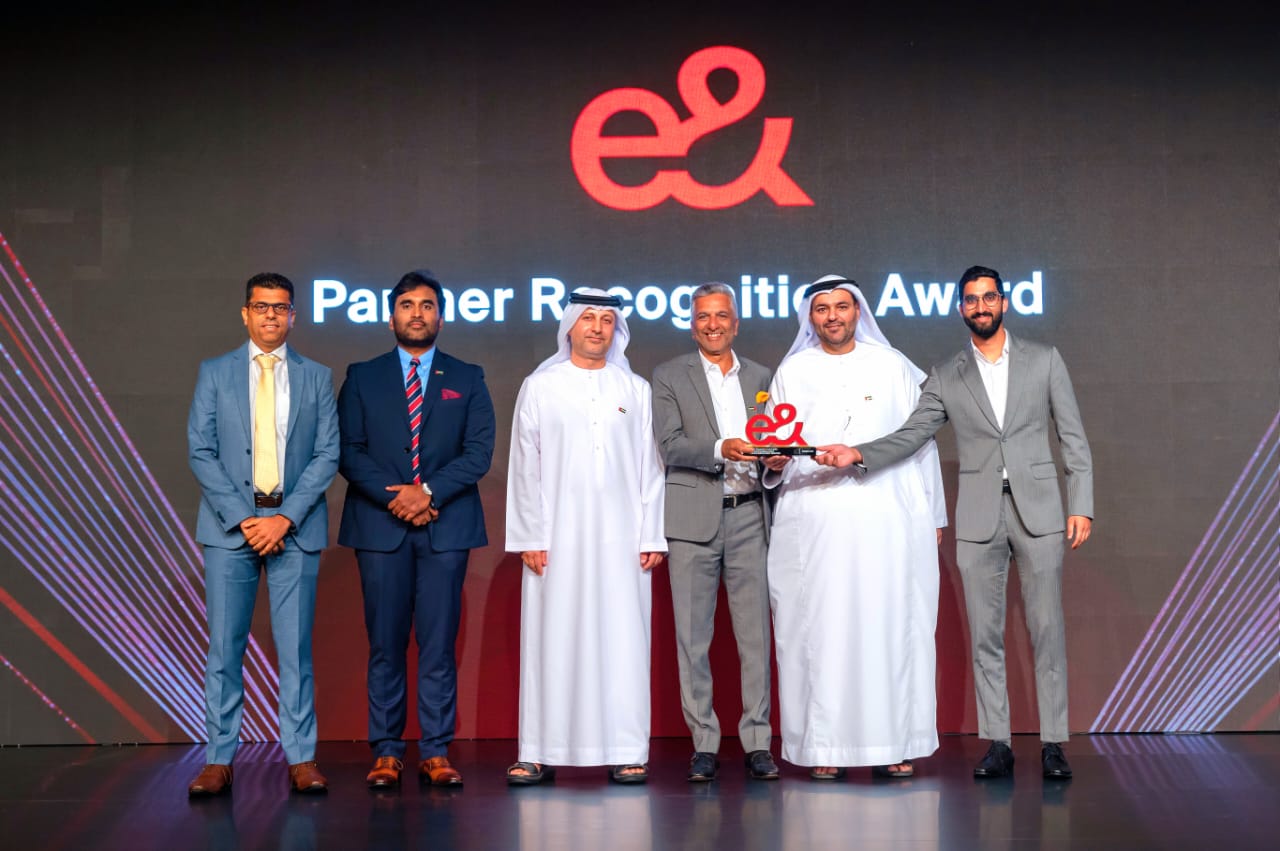 Best Outsourcing Agency- Innovations Group Wins the e& Award