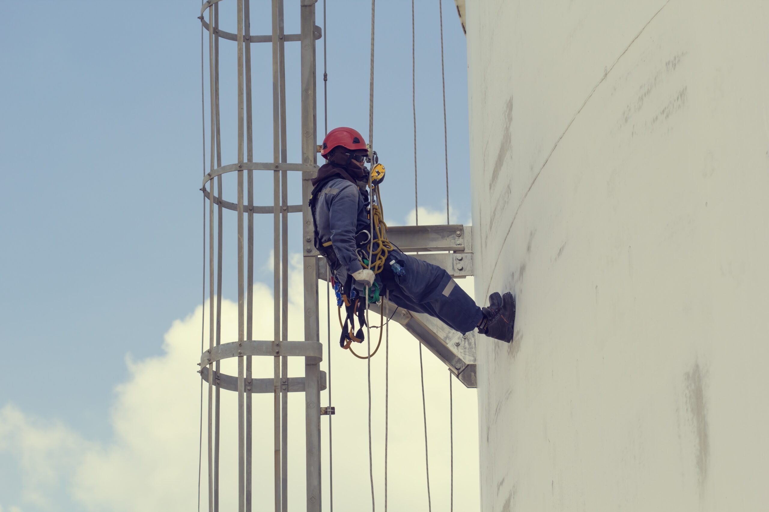 Rope Access Services for Complex Industrial Environments